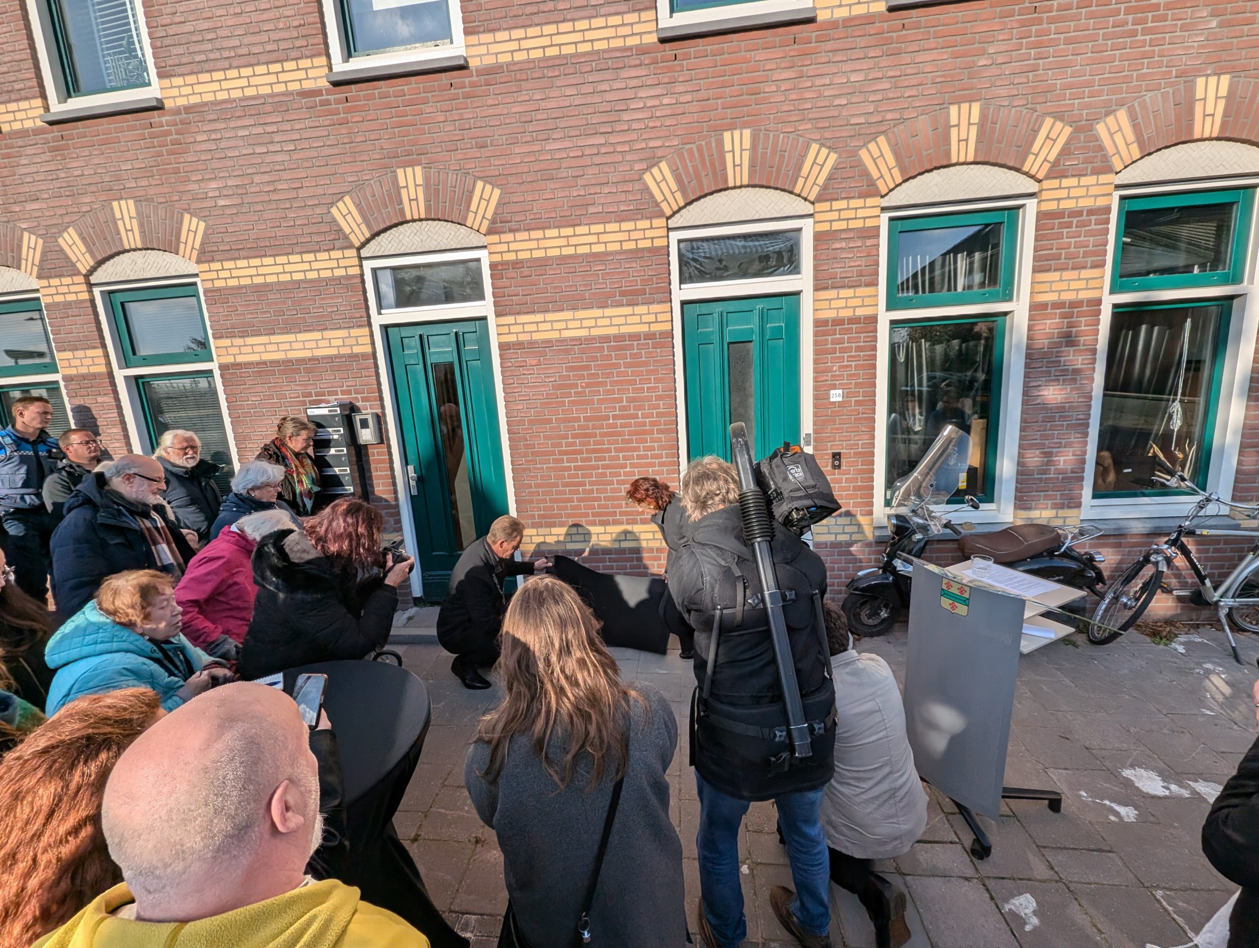 Gedenksteen houdt herinnering aan student levend na brand - Hillegom Online