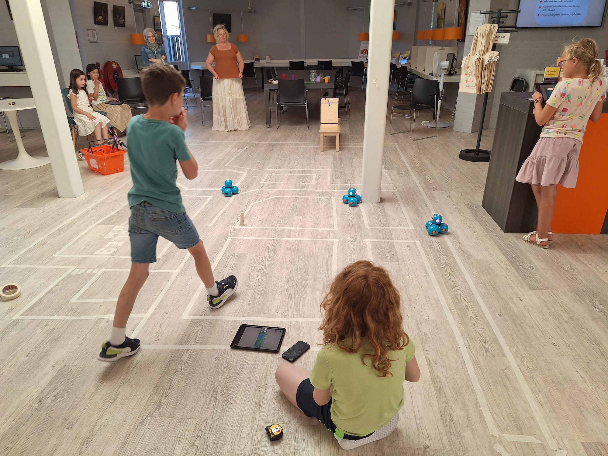 Robots programmeren in de Bibliotheek - Hillegom Online